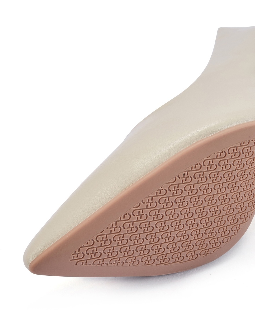 Туфли женские T.TACCARDI, цвет бежевый, цена 1999 ₽ — купить в kari в Москве | W2180599